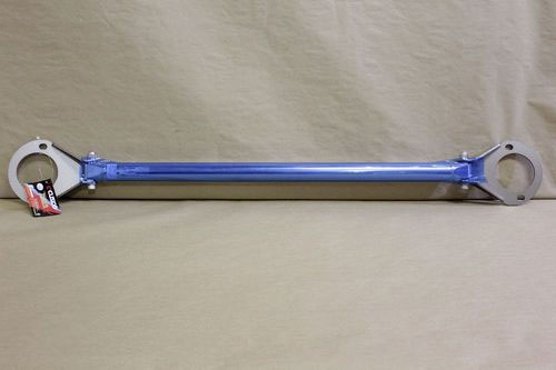 Evasive Motorsports: Cusco Front Strut Bar Type 40 - Acura Integra 94-01